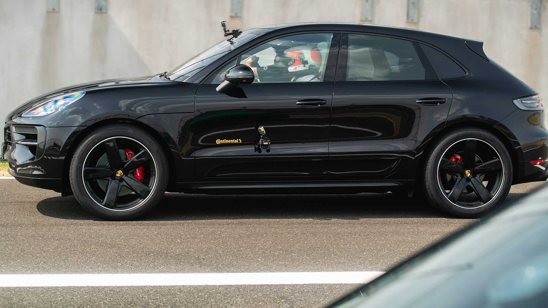 Volta Rápida: Porsche 718 Cayman GTS e Porsche Macan GTS